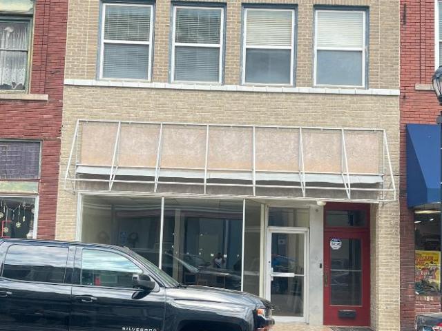 4 Br, 1 bath, Condo 408 Delaware St