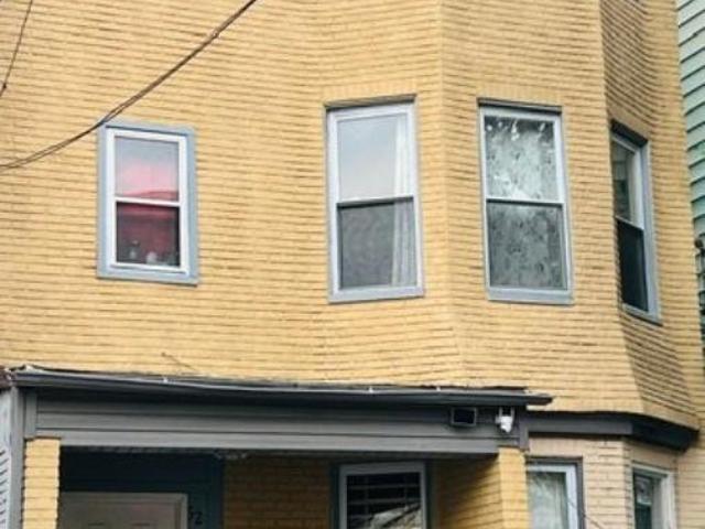 4 Br, 1 bath, Condo 52 3rd St
