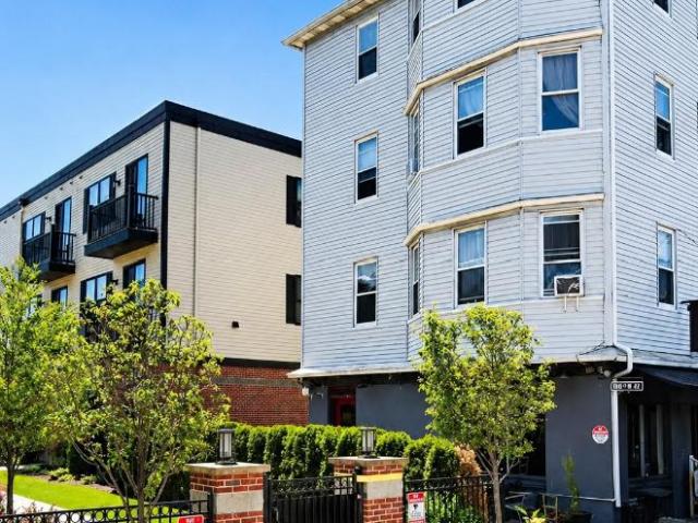 4 Br, 1 bath, Condo 63 Brayton Ave