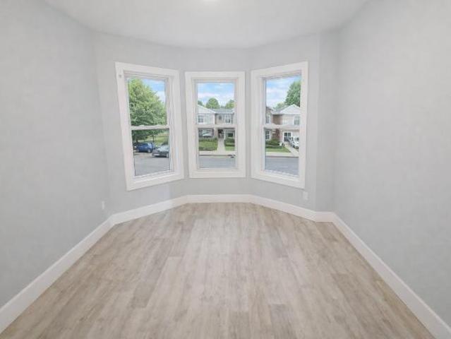 4 Br, 1 bath, Condo 745 S 18th St