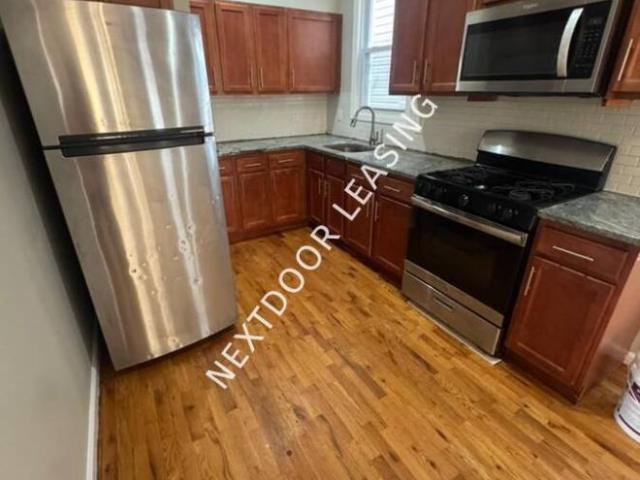 4 Br, 1 bath, Condo 7 Chelsea Ave