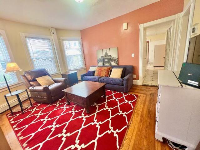 4 Br, 1 bath, Condo 85 Vinton Street