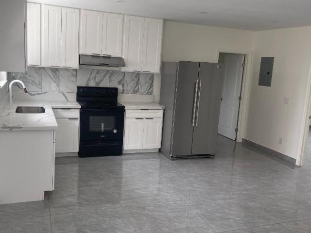 4 Br, 1 bath, Condo 918 8th Ave