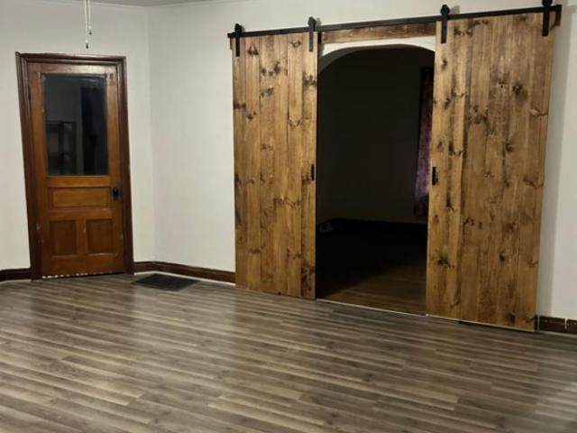 4 Br, 1 bath, Condo 945 21st St