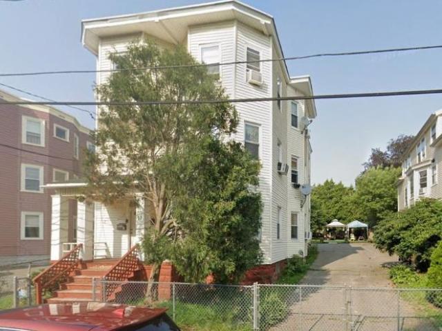 4 Br, 1 bath, Condo 13 Union Street