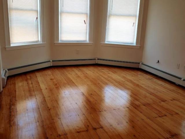 4 Br, 1 bath, Condo 101 Calumet Street