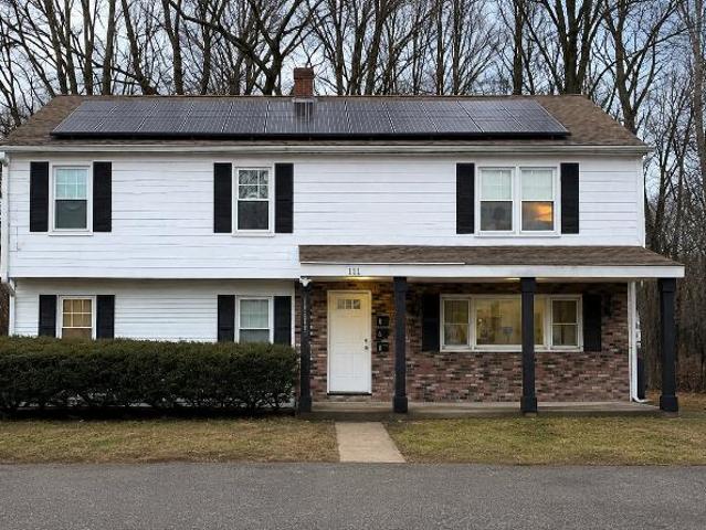 4 Br, 1 bath, Condo 111 Hall St