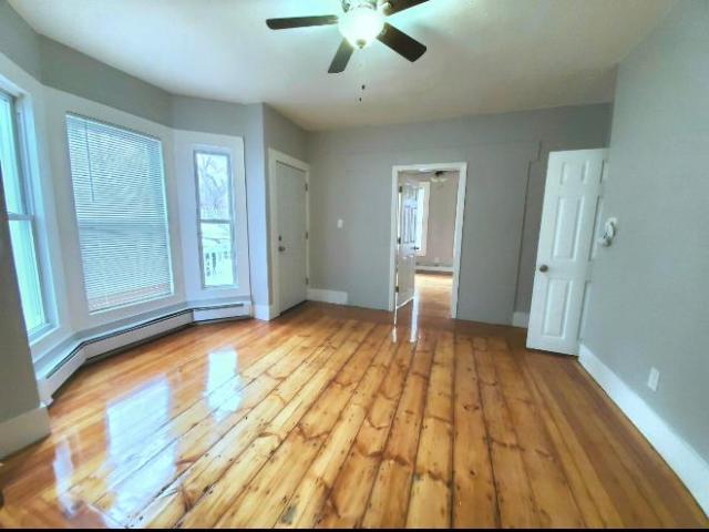 4 Br, 1 bath, Condo 17 Bellevue Ave