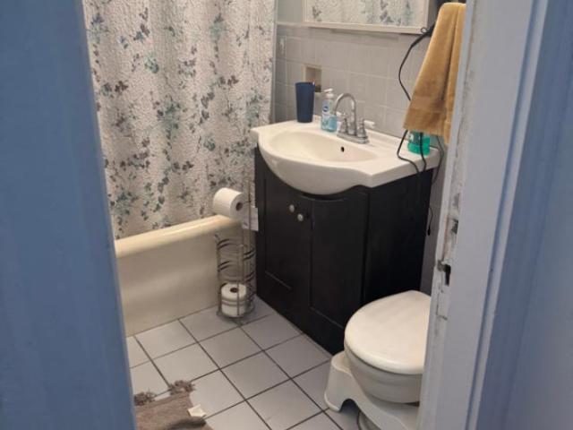 4 Br, 1 bath, Condo 1657 Commonwealth Ave
