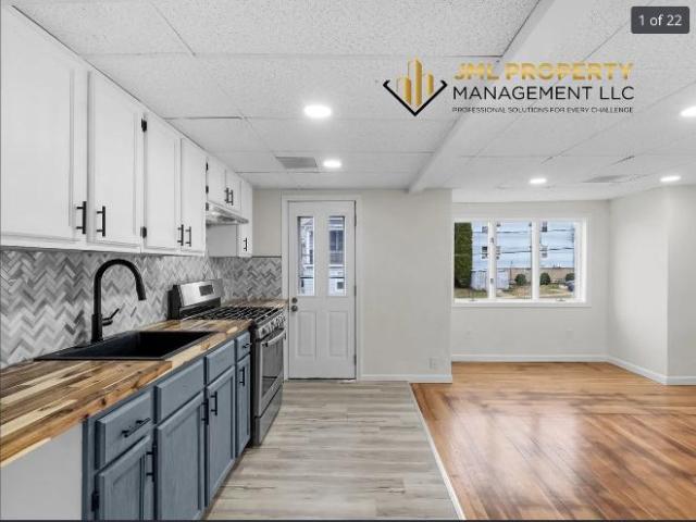 4 Br, 1 bath, Condo 227 Lawrence Street