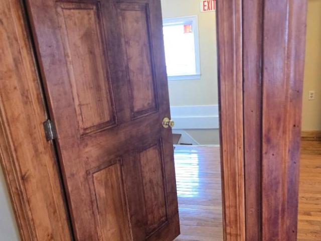 4 Br, 1 bath, Condo 27 Shelby St