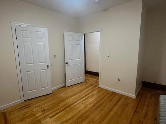 4 Br, 1 bath, Condo 25 Bridgeport St