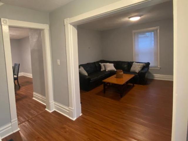 4 Br, 1 bath, Condo 357 Water St