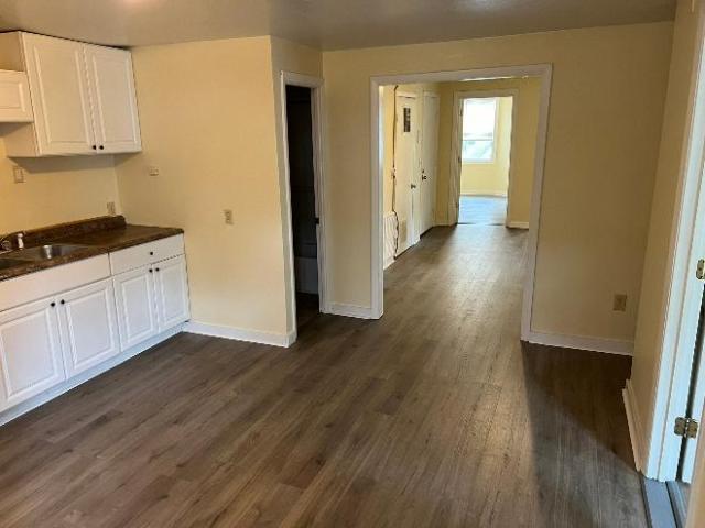 4 Br, 1 bath, Condo 375 Elm St
