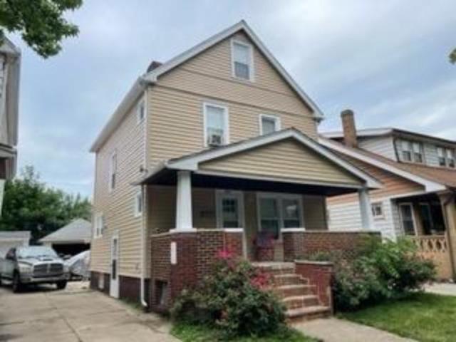 4 Br, 1 bath, Single Family Home 1224 E 175th Street