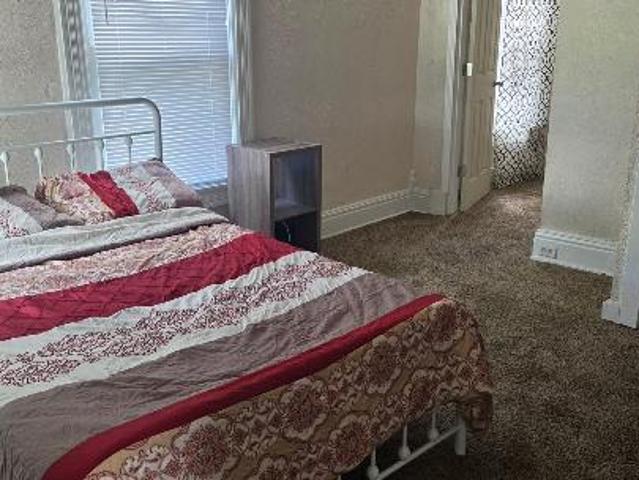 4 Br, 1 bath, Single Family 1513 Blair