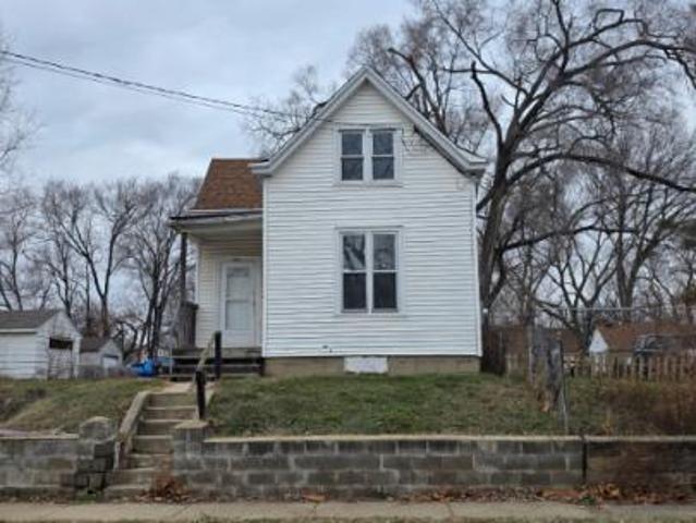 4 Br, 1 bath, Single Family 1831 S Westmoreland Ave