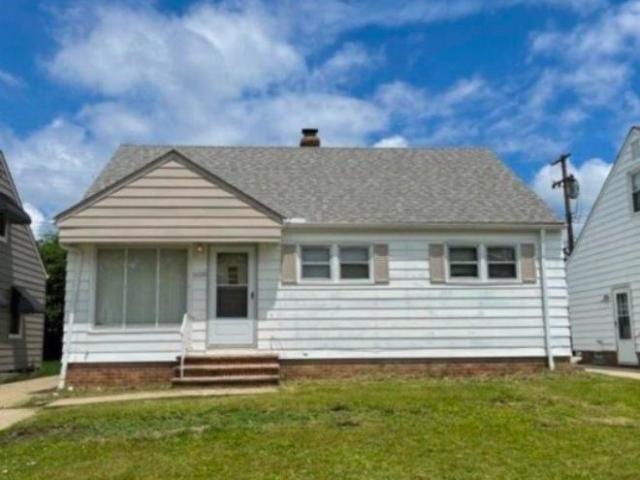 4 Br, 1 bath, Single Family 19289 Stafford Ave