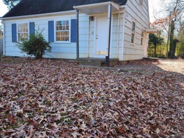 4 Br, 1 bath, Single Family 1006 Charles St