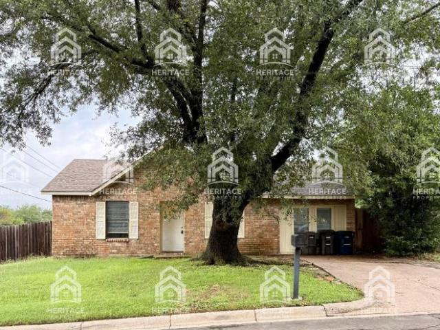 4 Br, 1 bath, Single Family 101 North Bugle Drive