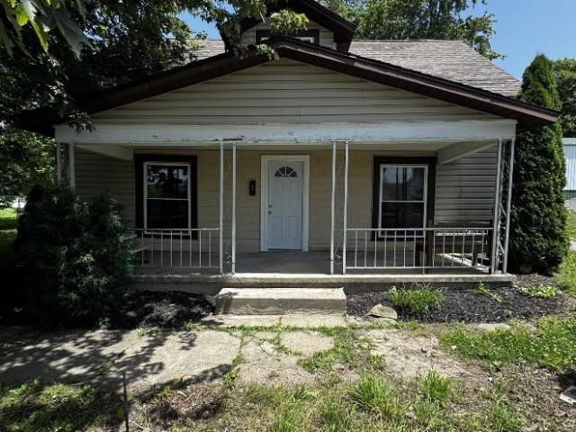 4 Br, 1 bath, Single Family 10423 Columbus St
