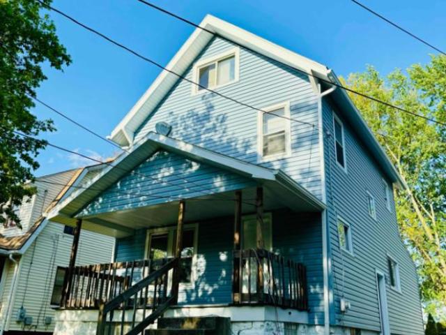 4 Br, 1 bath, Single Family 1085 Herberich Ave