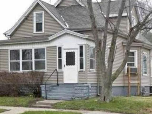 4 Br, 1 bath, Single Family 1104 W Smith St