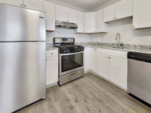 4 Br, 1 bath, Single Family 114 Falcon Street