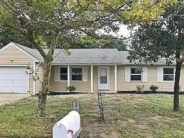 4 Br, 1 bath, Single Family 135 Bayshore