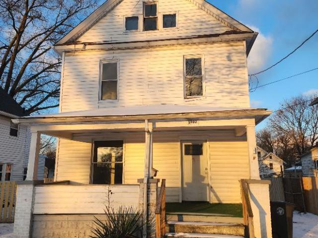 4 Br, 1 bath, Single Family 1380 Moore St