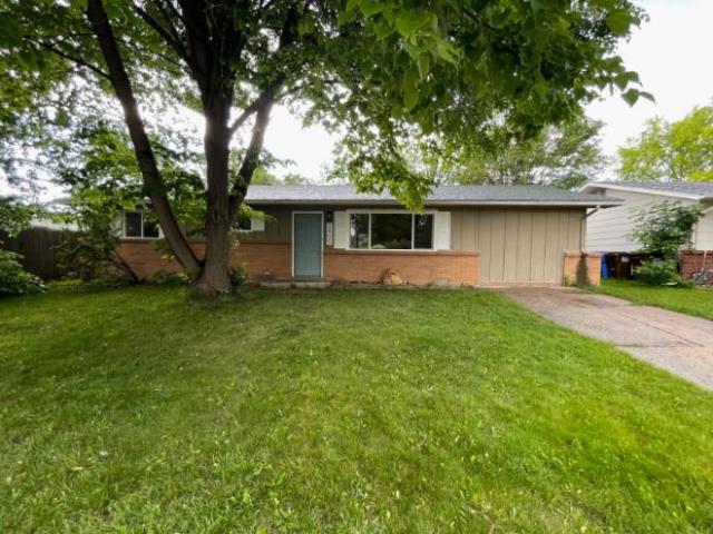 4 Br, 1 bath, Single Family 2405 Tamarac Dr