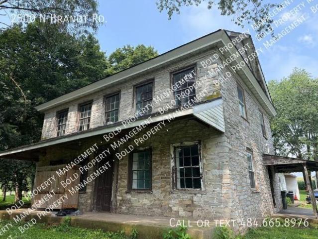 4 Br, 1 bath, Single Family 2500 N Brandt Rd