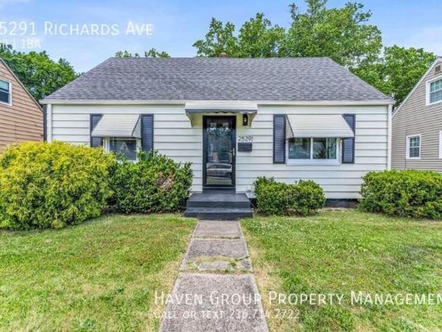4 Br, 1 bath, Single Family 25291 Richards Ave