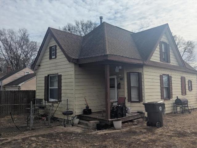 4 Br, 1 bath, Single Family 2020 W Proctor St