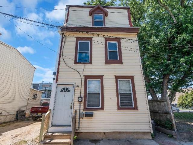 4 Br, 1 bath, Single Family 235 N Willow St