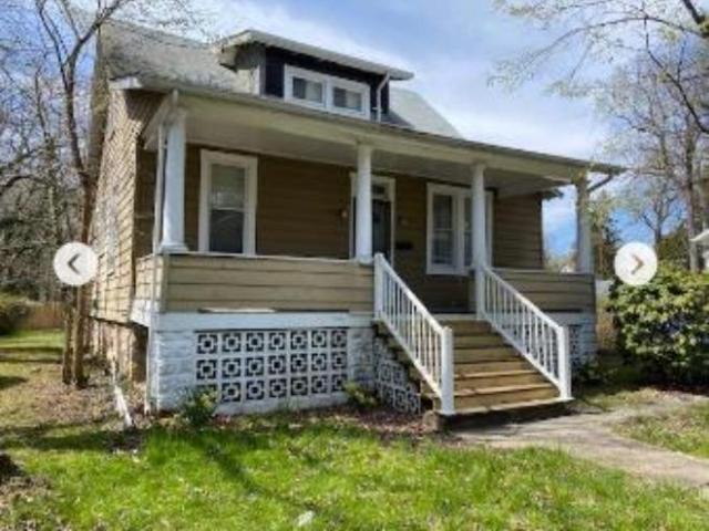 4 Br, 1 bath, Single Family 3004 Ferndale Avenue