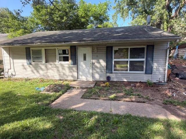 4 Br, 1 bath, Single Family 30 Delores Dr