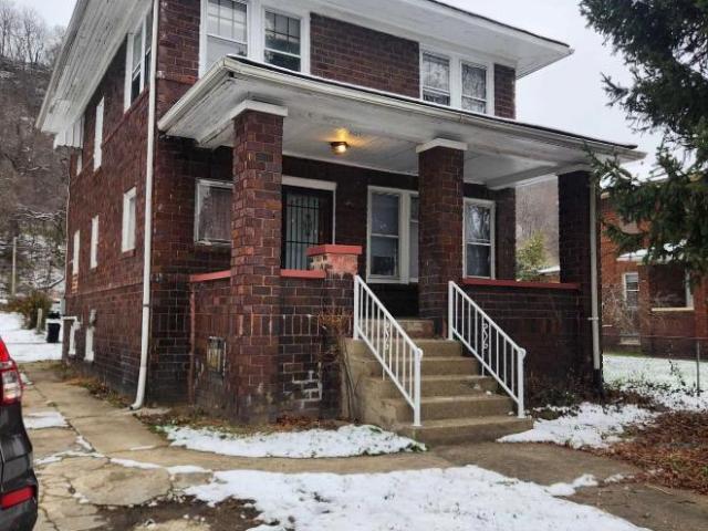 4 Br, 1 bath, Single Family 3117 Walnut St