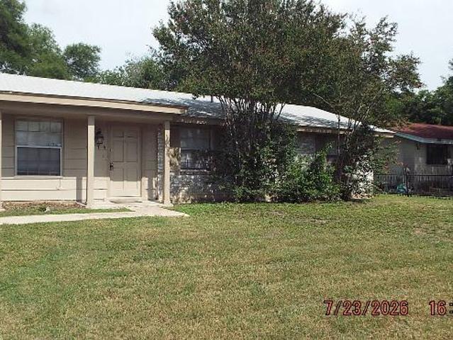 4 Br, 1 bath, Single Family 4874 Castle Lance
