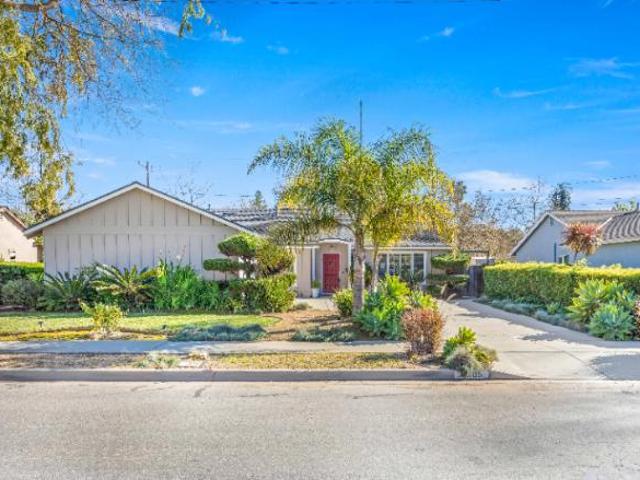 4 Br, 1 bath, Single Family 4905 Rhoads Ave