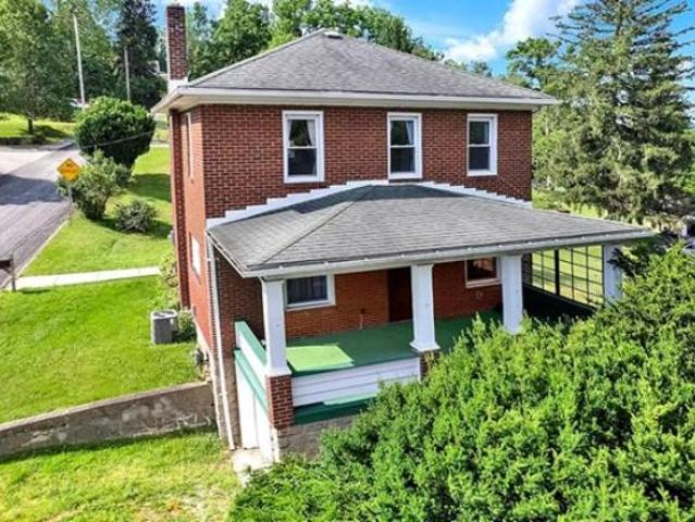 4 Br, 1 bath, Single Family 4214 Northern Pike