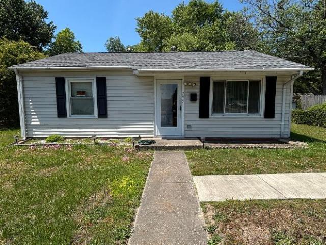 4 Br, 1 bath, Single Family 7407 Orcutt Ave