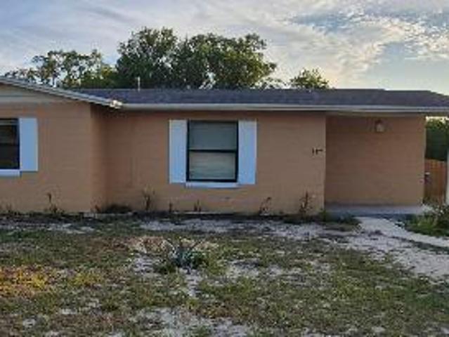 4 Br, 1 bath, Single Family 7071 Holiday Dr