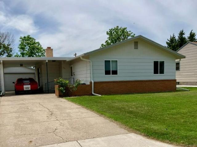 4 Br, 1 bath, Single Family 708 W Hall St