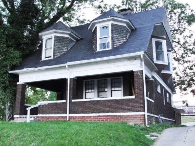 4 Br, 1 bath, Single Family 9 North Salisbury Street
