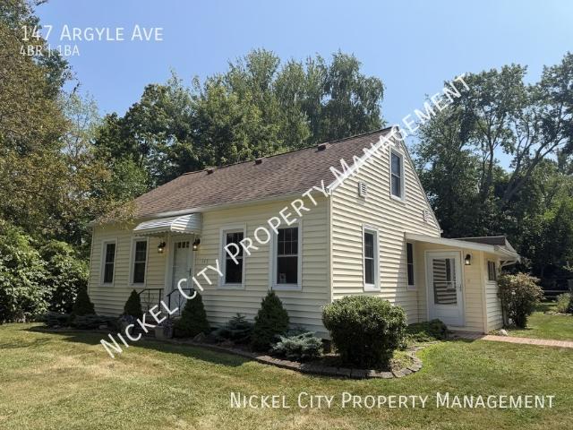 4 BR, 1 BA Apartment 147 Argyle Ave, Evans, NY 14006