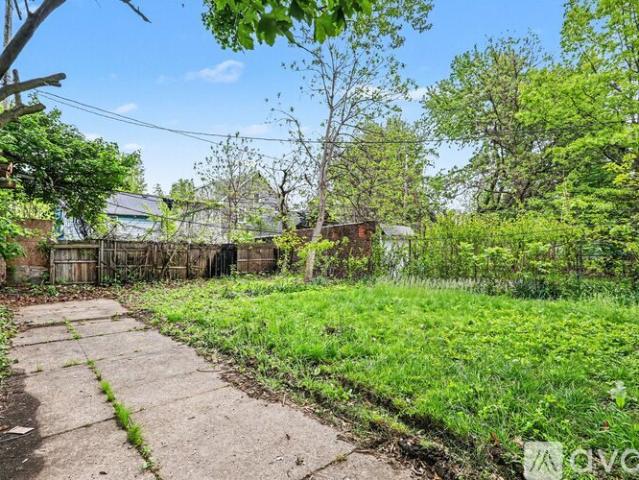 4 BR, 1 BA Apartment 1457 E 174th ST, Cleveland, OH 44110