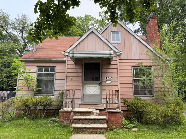 4 BR, 1 BA Apartment 1497 South Noble Road, Cleveland Heights, OH 44121