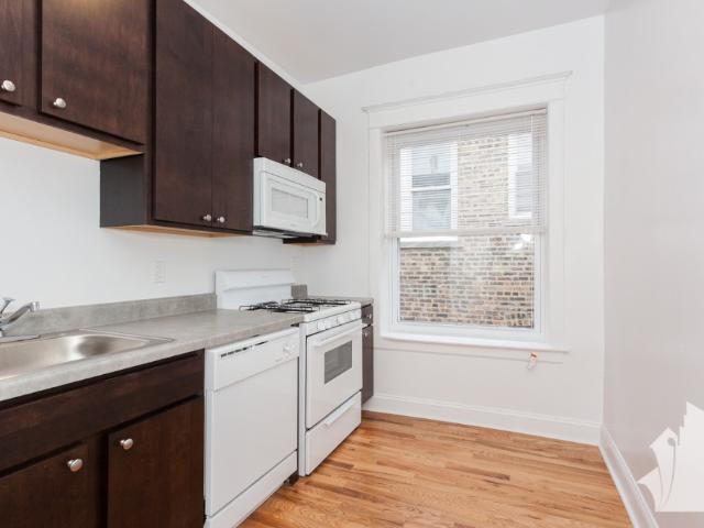 4 BR, 1 BA Apartment 1524 North Kedzie, Chicago, IL 60651