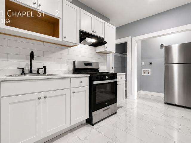 4 BR, 1 BA Apartment 1561 Chapel St, New Haven, CT 06511